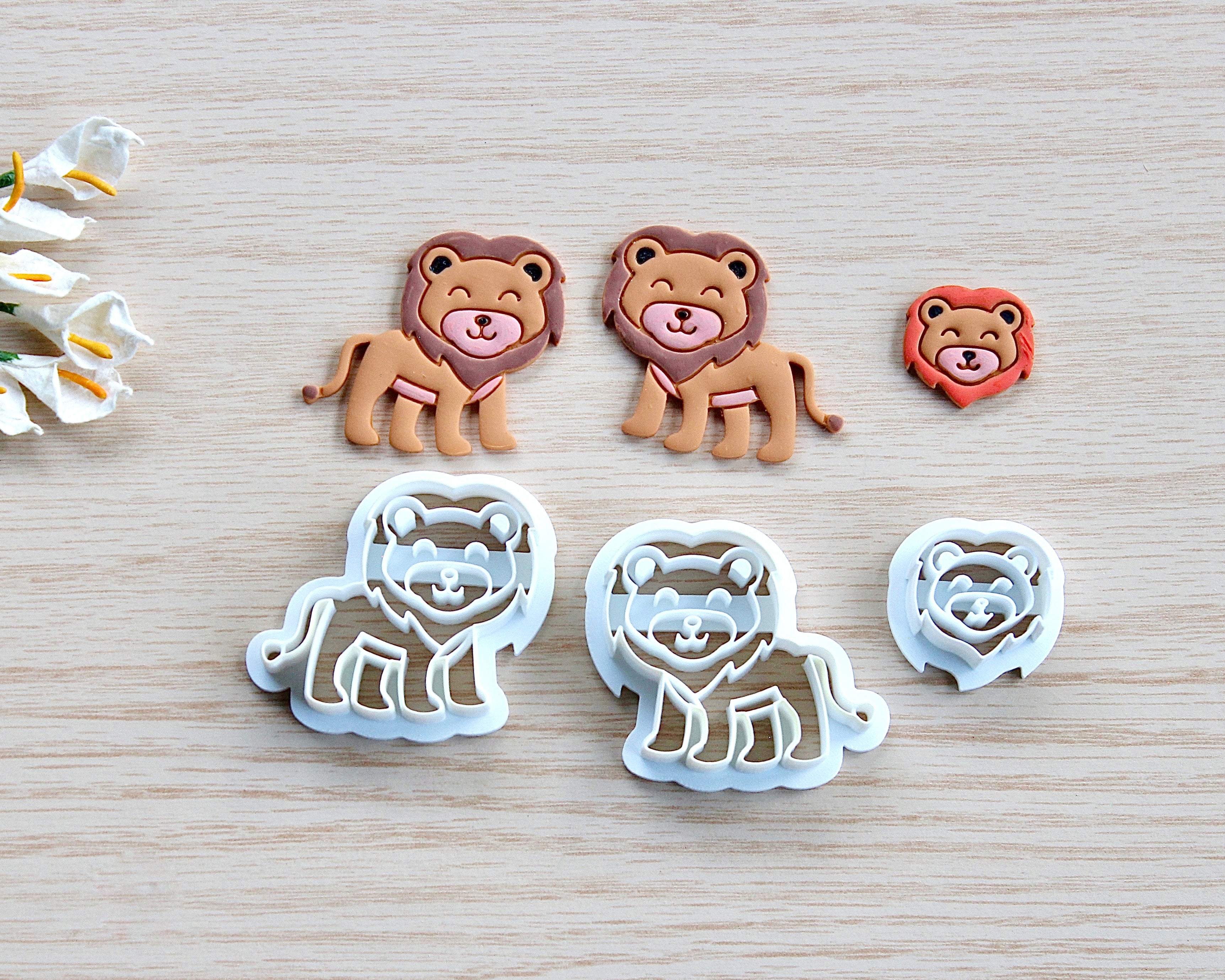 Animal Cutters – Sol Corner